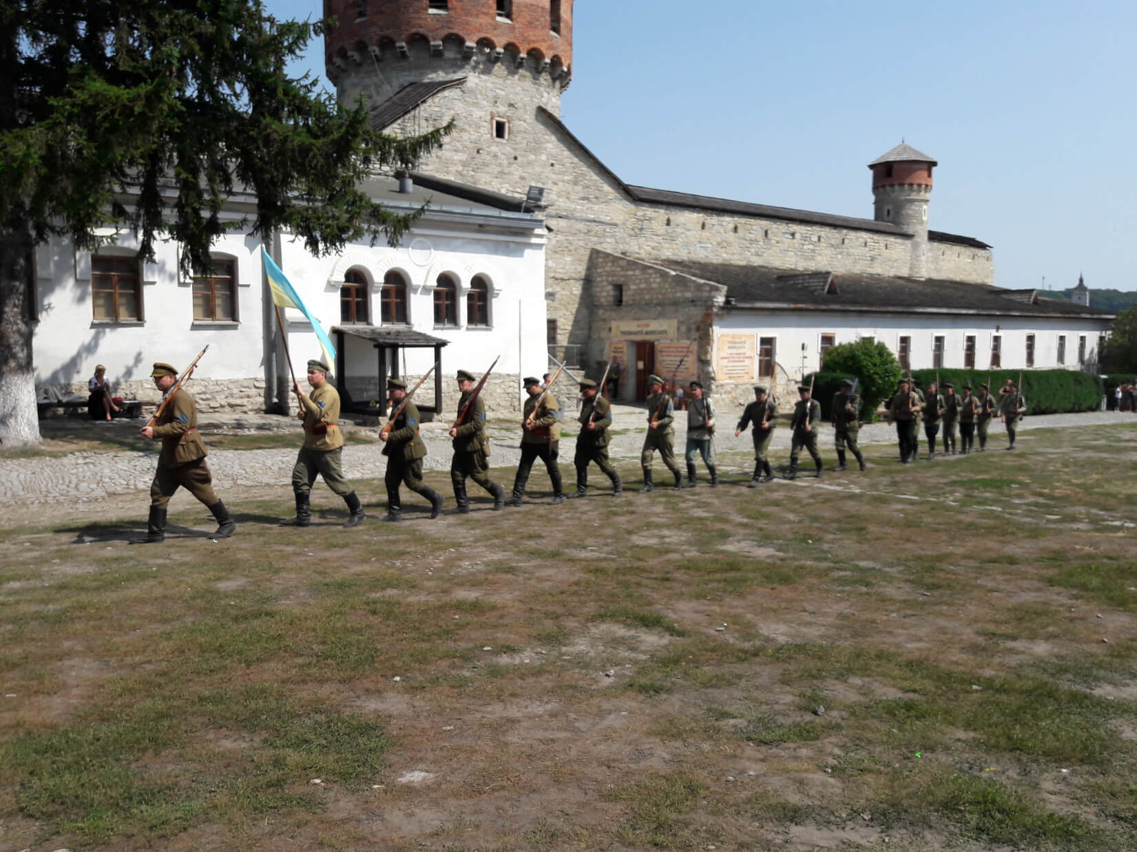 Re-enactment of WWI era fighting between Bolsheviks and the Ukrainian ...